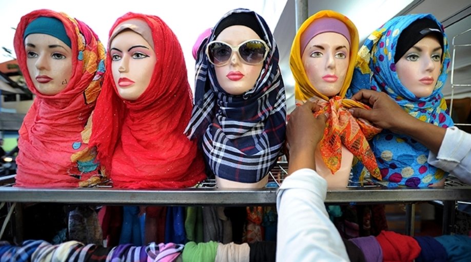 Šta je hidžab i zašto ga muslimanke nose? - Moj džemat